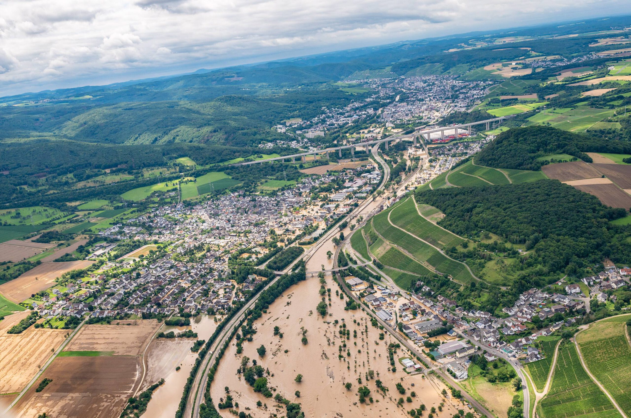 Overstromingen en hoogwater Nordrhein-Westfalen - Rheinland-Pfalz ...